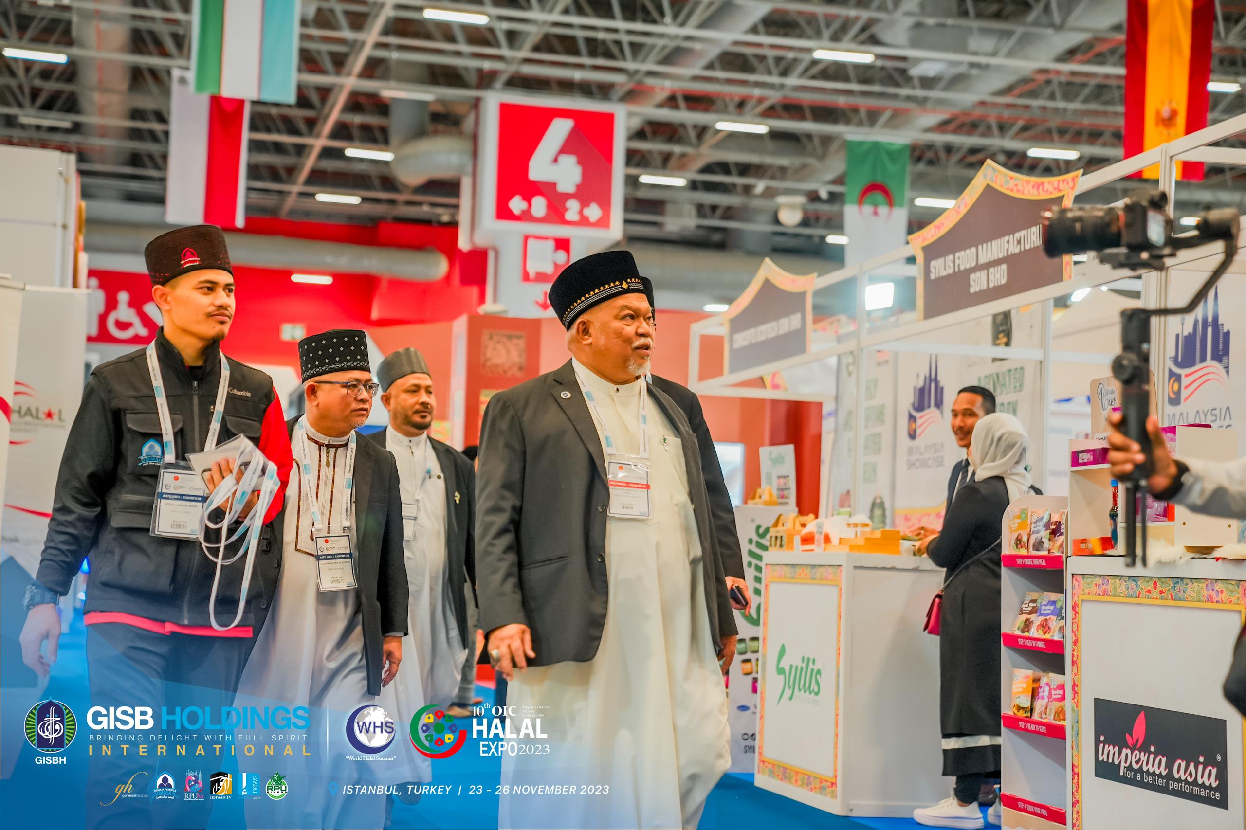 Pengerusi Eksekutif GISBH menerima plak penghargaan sebagai penaja ...